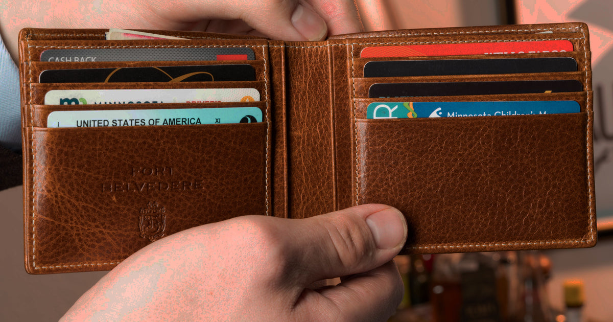 8 Card Carrier Leather Wallets – Gentleman's Gazette