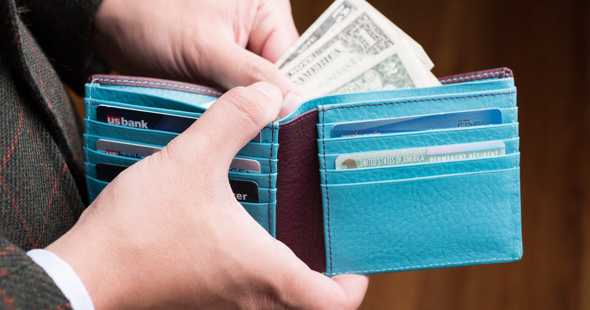 Two Tone Leather Wallets – Gentleman's Gazette