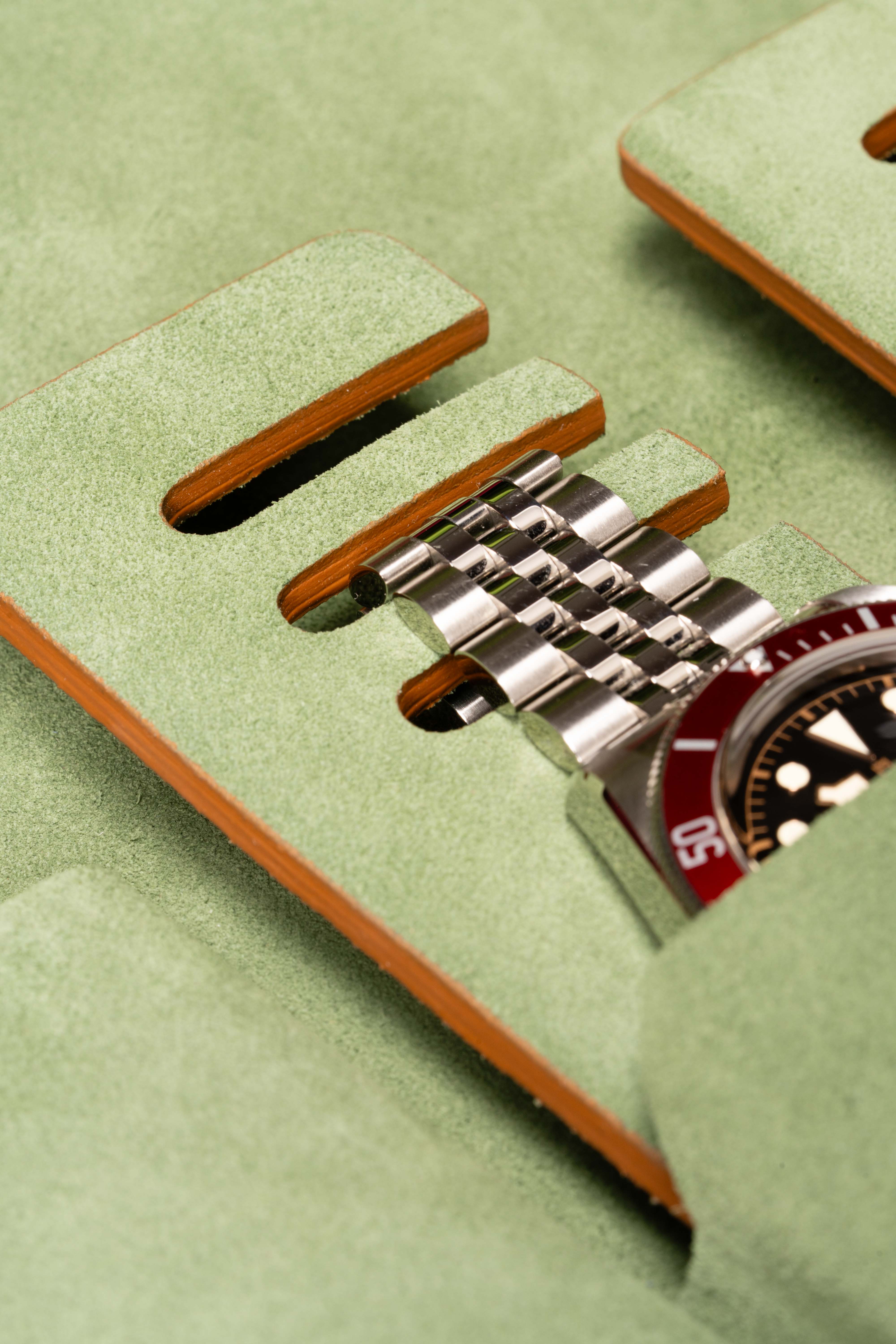 2-Watch Vintage Gold & Sage Green Suede Leather Watch Case – Gentleman ...