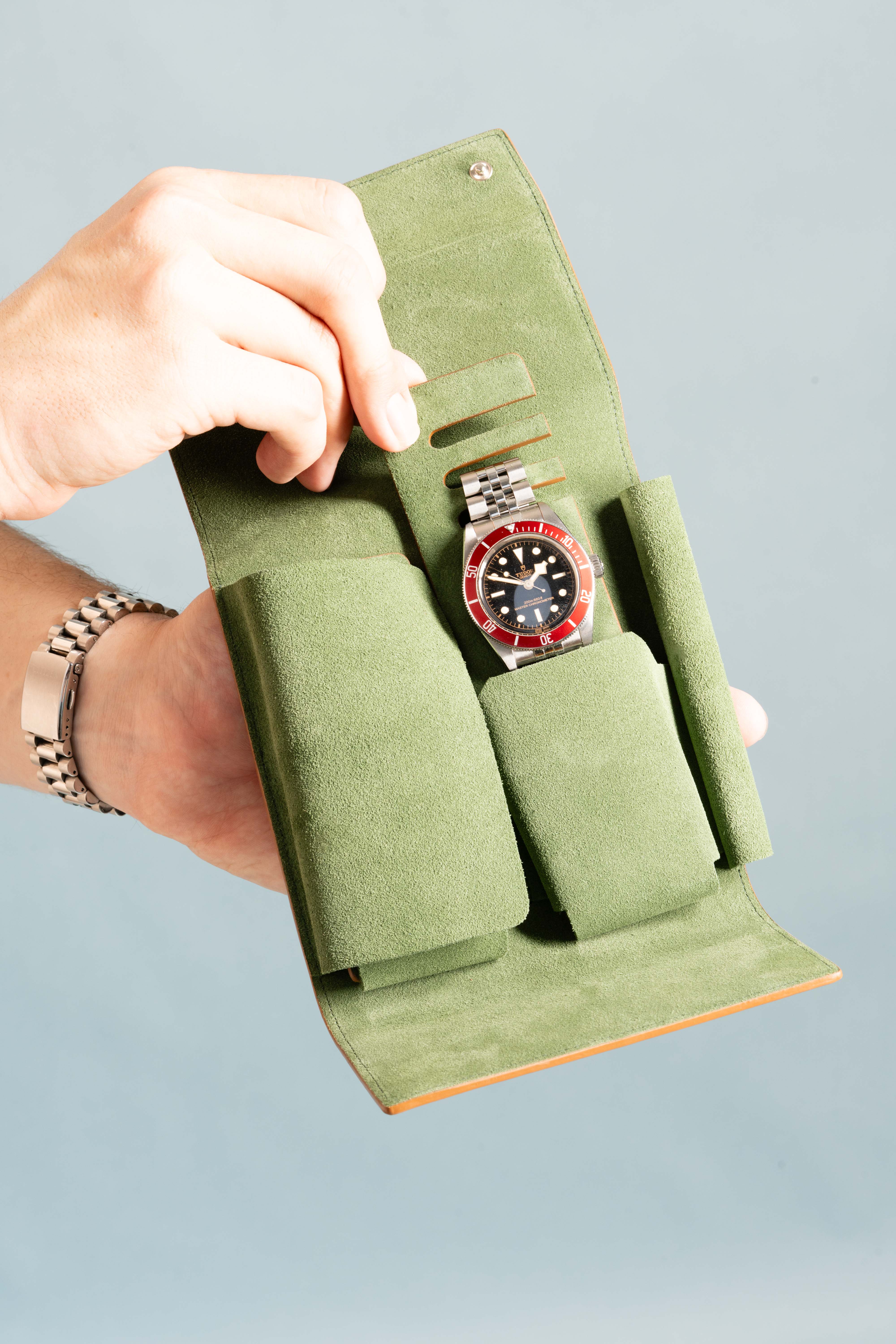 3-Watch Vintage Gold & Sage Green Suede Leather Watch Case – Gentleman ...