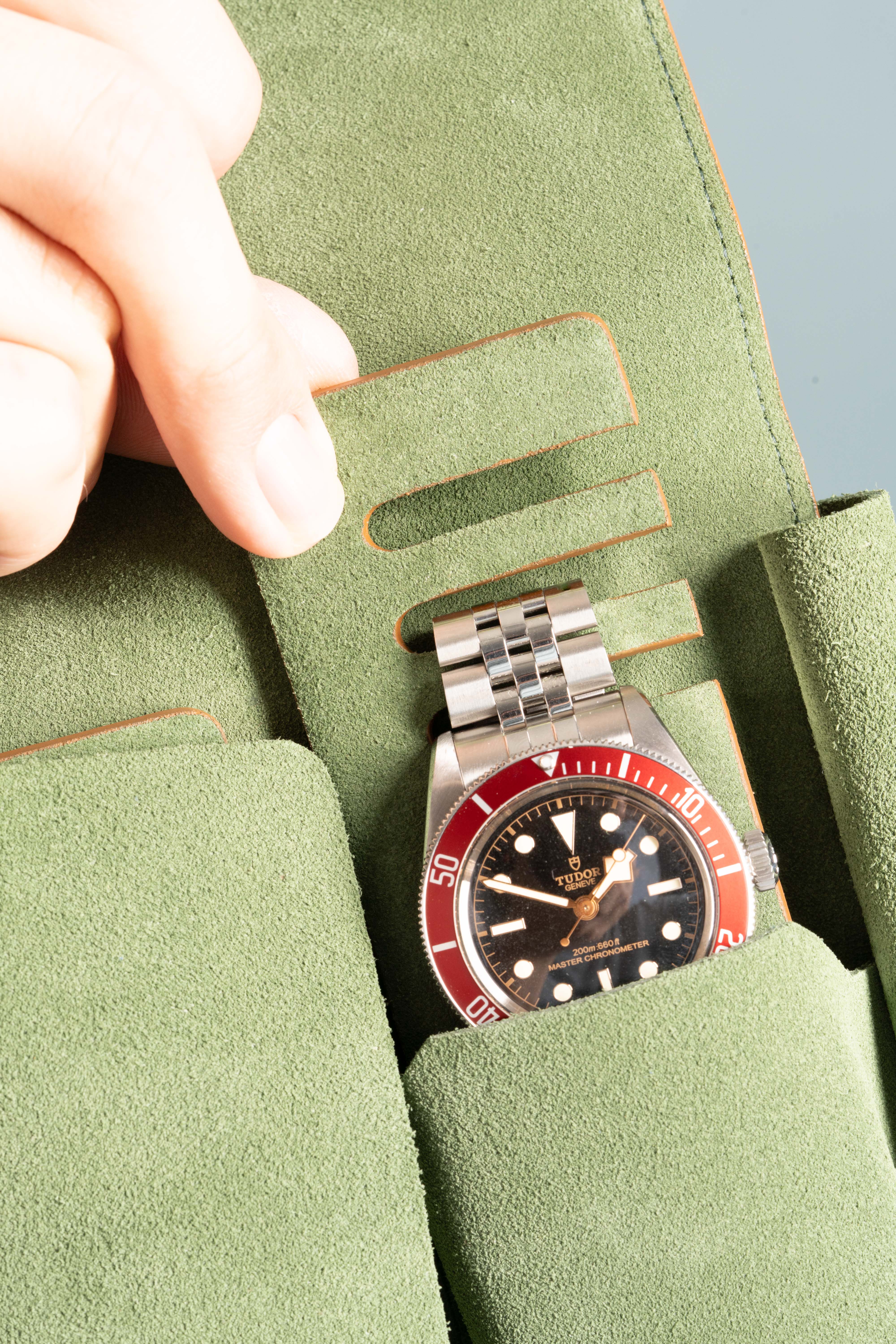 Vintage Gold & Sage Green Suede Leather Watch Case – Gentleman's Gazette