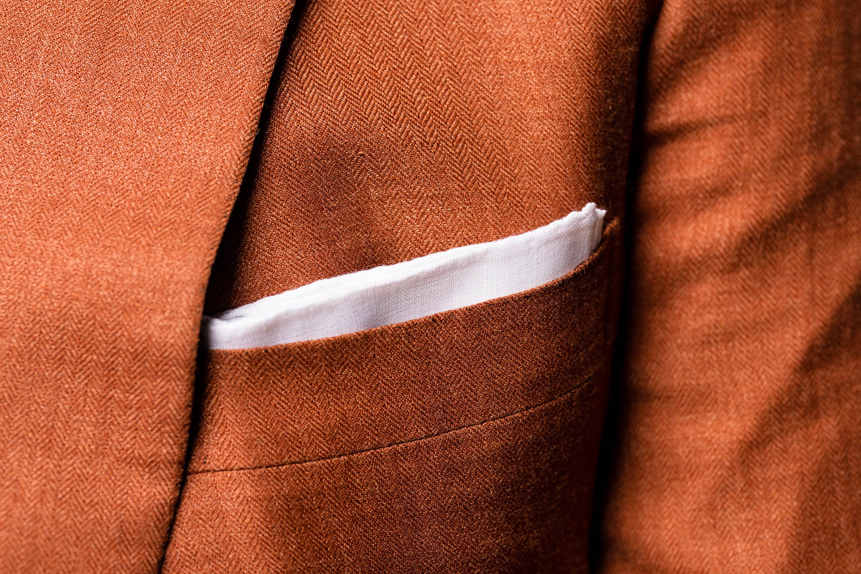 White Italian Linen Pocket Square – Gentleman's Gazette
