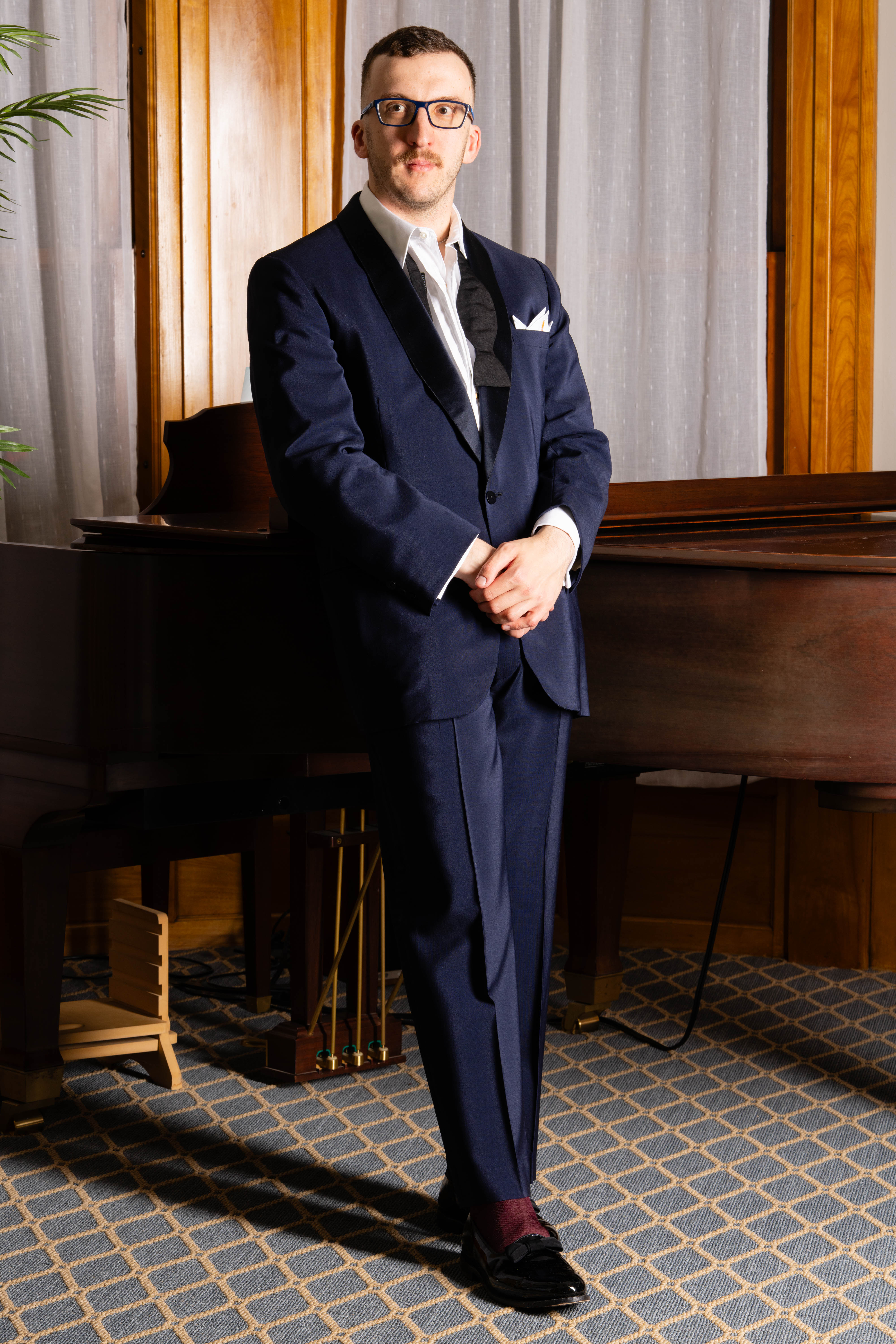 Black Single End Silk Barathea Bow Tie – Gentleman's Gazette