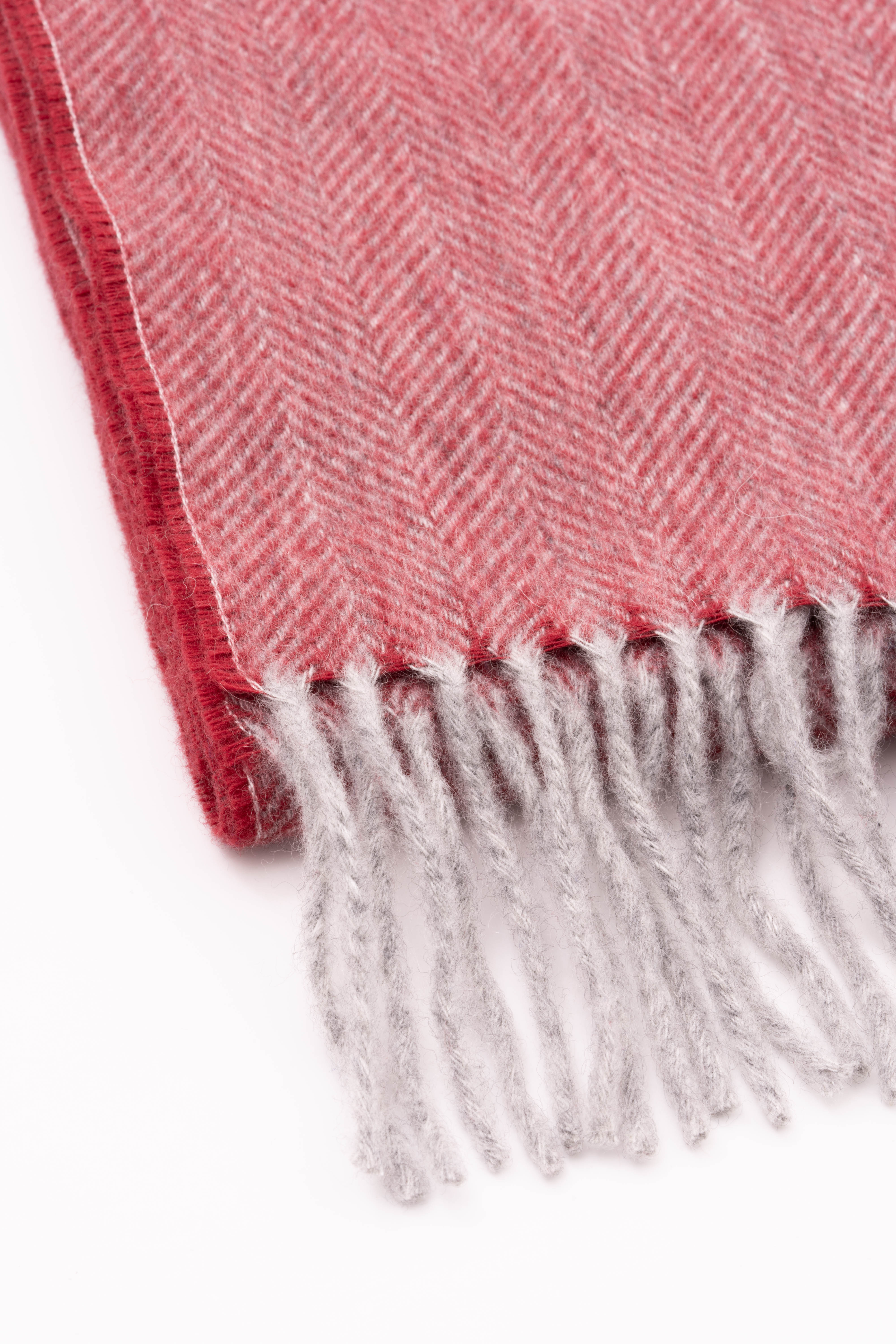 Red Herringbone Cashmere Scarf – Gentleman's Gazette