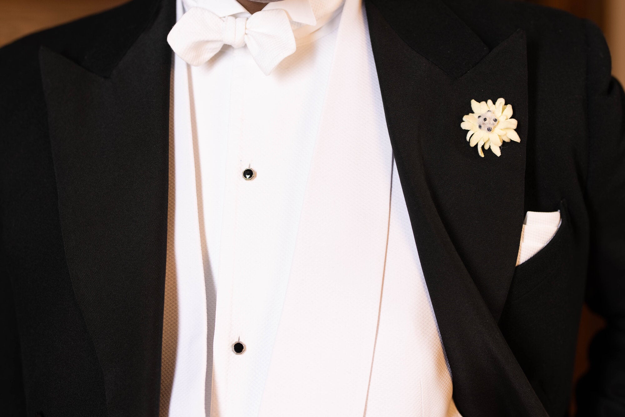 White Marcella Pique Single End Bow Tie - Fort Belvedere – Gentleman's ...