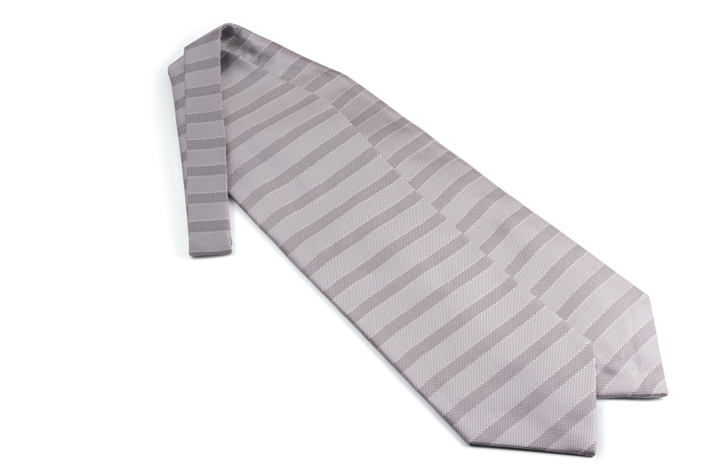 Ascots & Cravats in Silk – Gentleman's Gazette