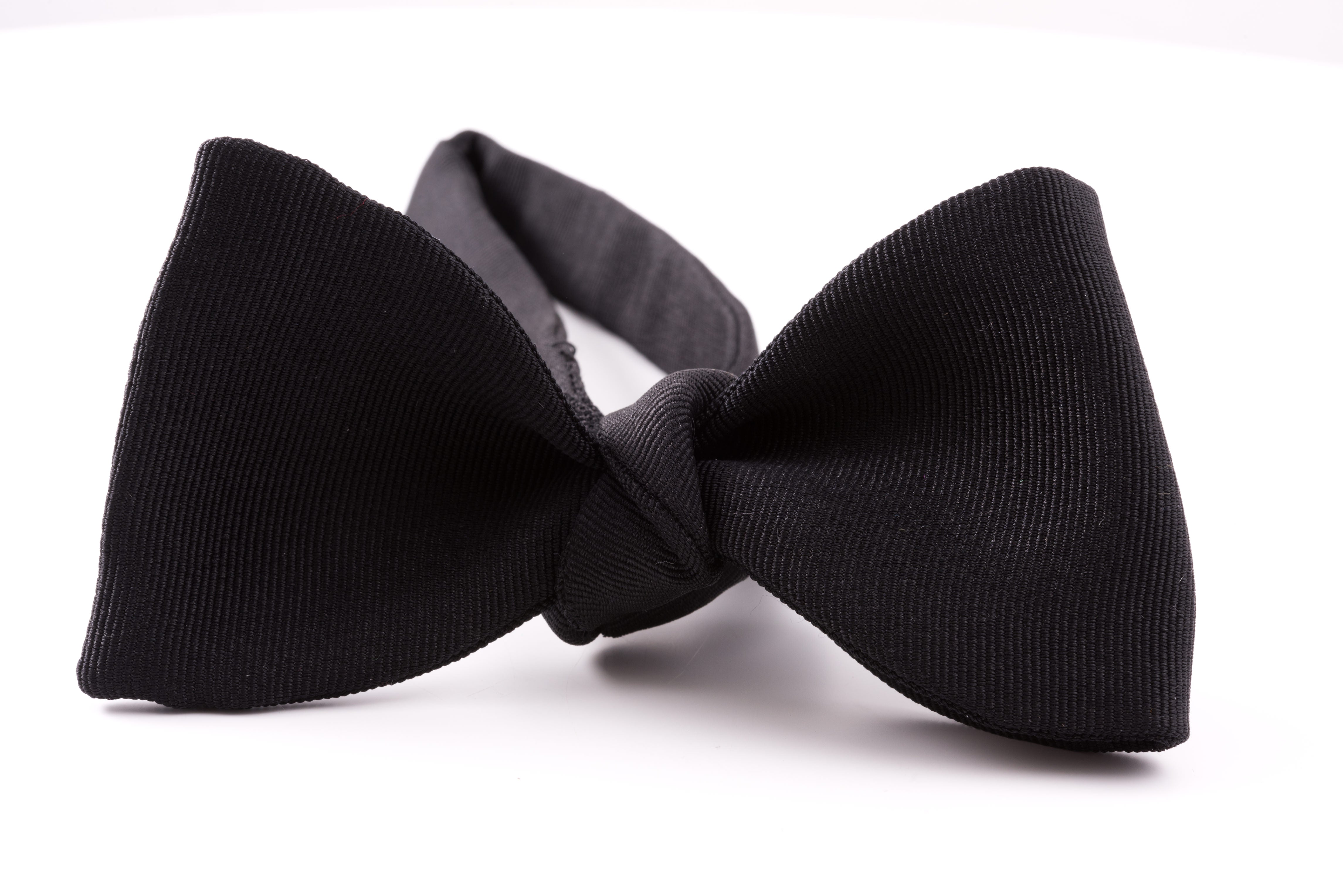 Single End Bow Tie in Black Silk Faille Grosgrain - Fort Belvedere ...