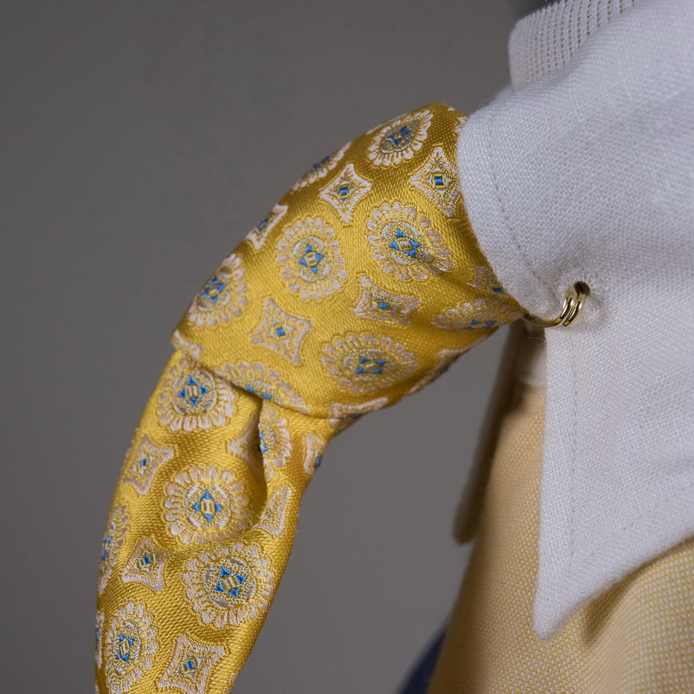 Collar Pin Safety Pin in Gold by Fort Belvedere – Gentleman's Gazette
