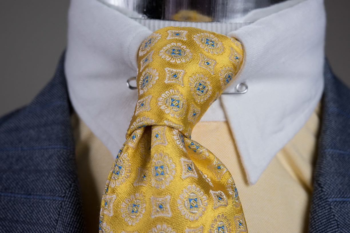 Collar Pin Safety Pin in Silver by Fort Belvedere – Gentleman's Gazette