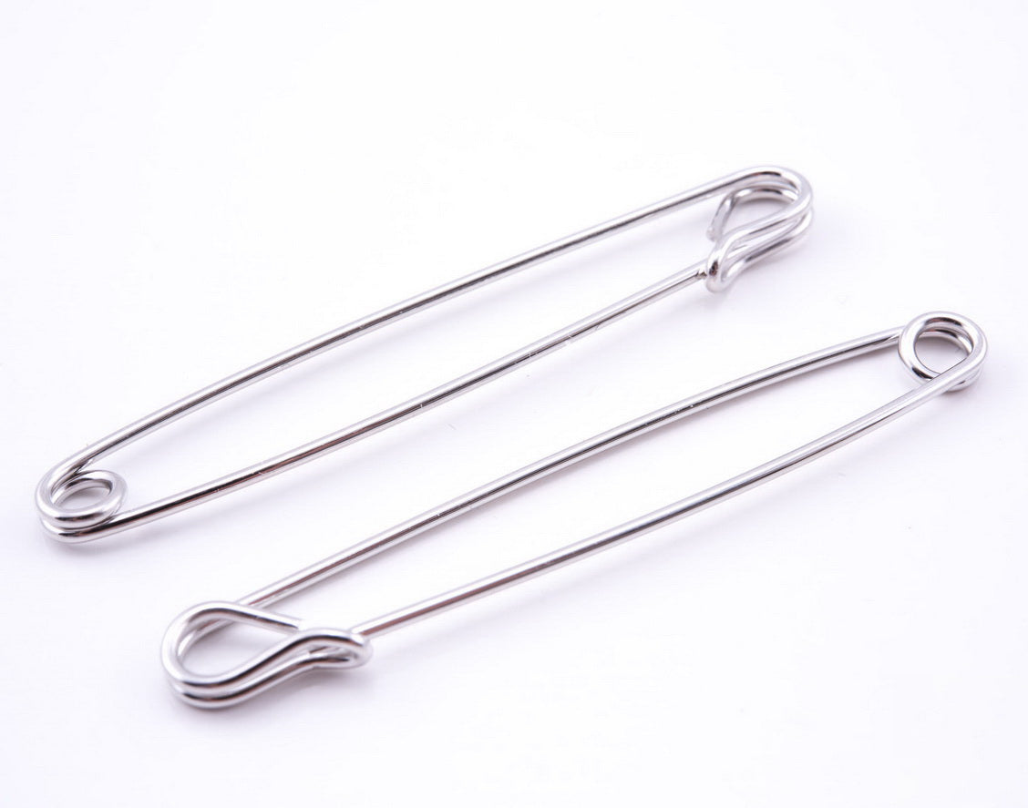 Collar Pin Safety Pin in Silver by Fort Belvedere – Gentleman's Gazette