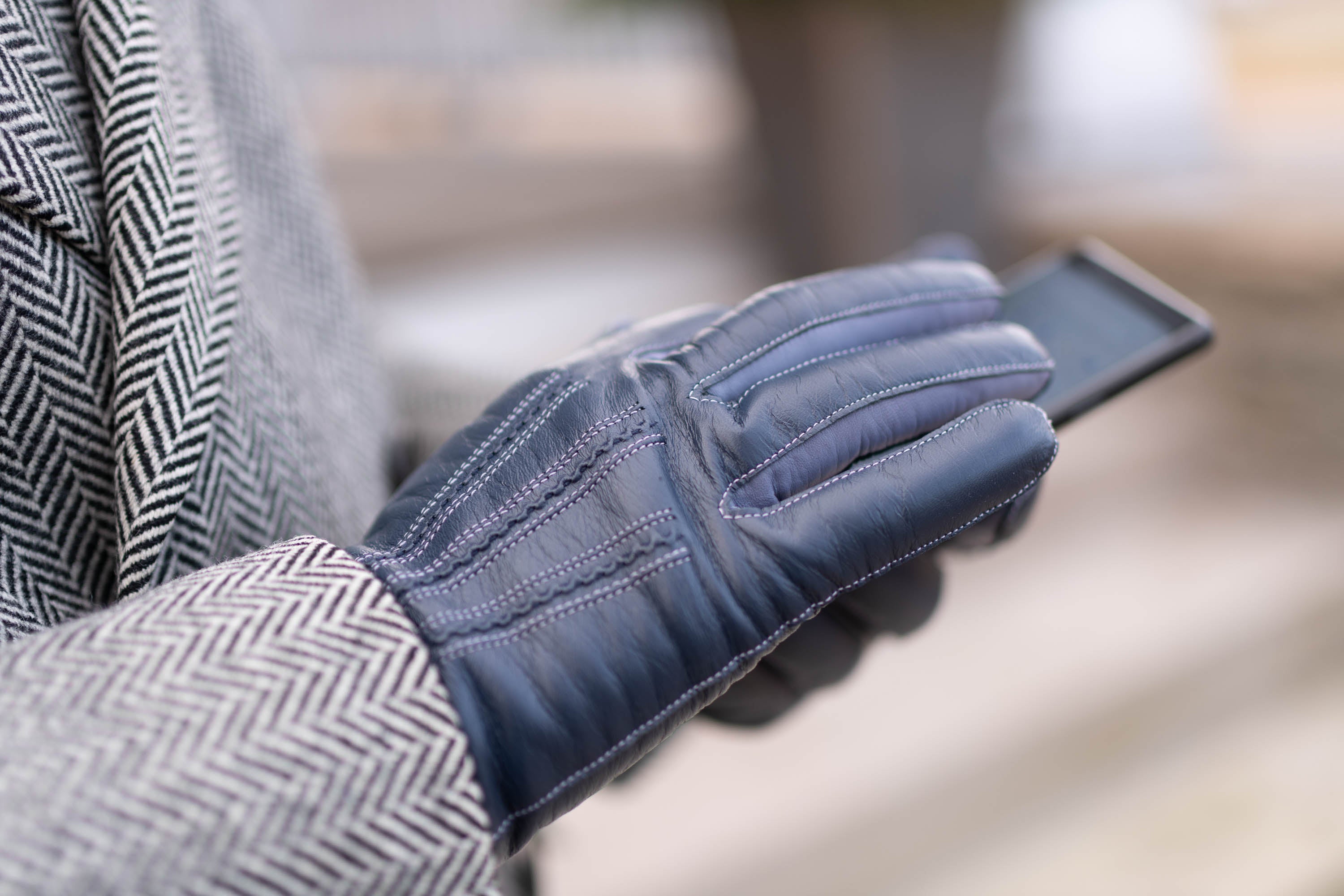 Light Tan Touchscreen Lamb Nappa Gloves – Gentleman's Gazette