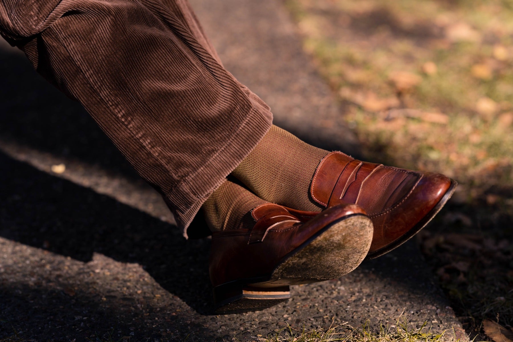 Khaki and Dark Red Two Tone Solid Oxford Socks Fil d'Ecosse Cotton ...