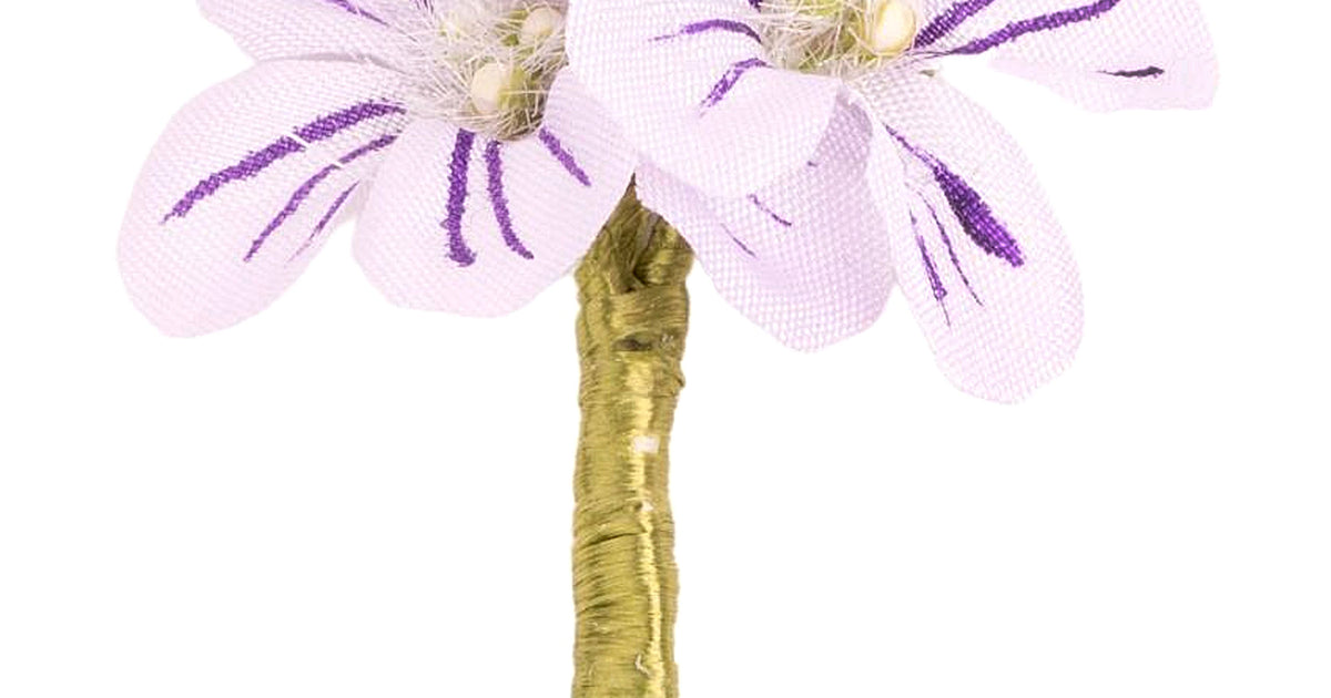 Pale Violet Triple Wood Sorrel Boutonniere Buttonhole Flower Fort ...