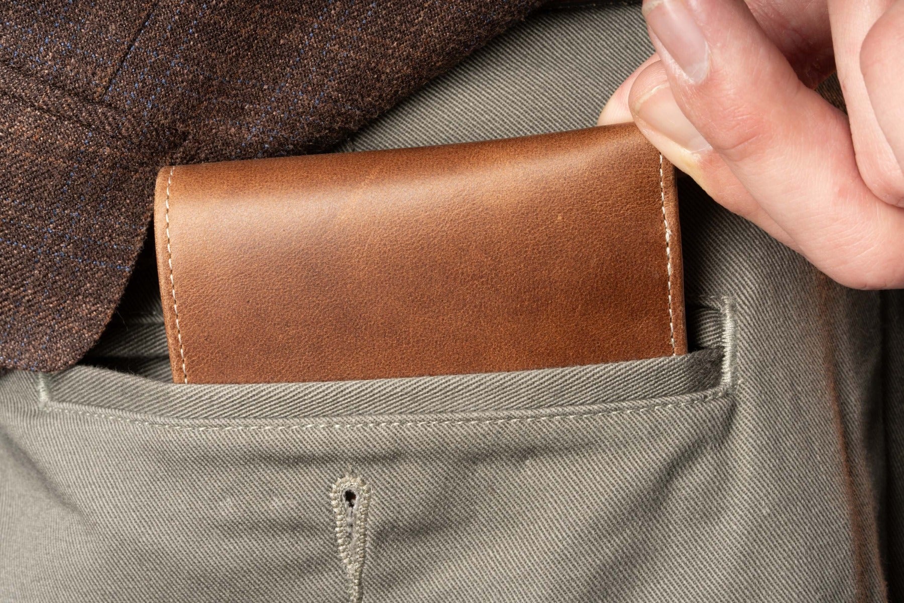 Saddle Brown Bifold Wallet in Full-Grain Montecristo Leather ...