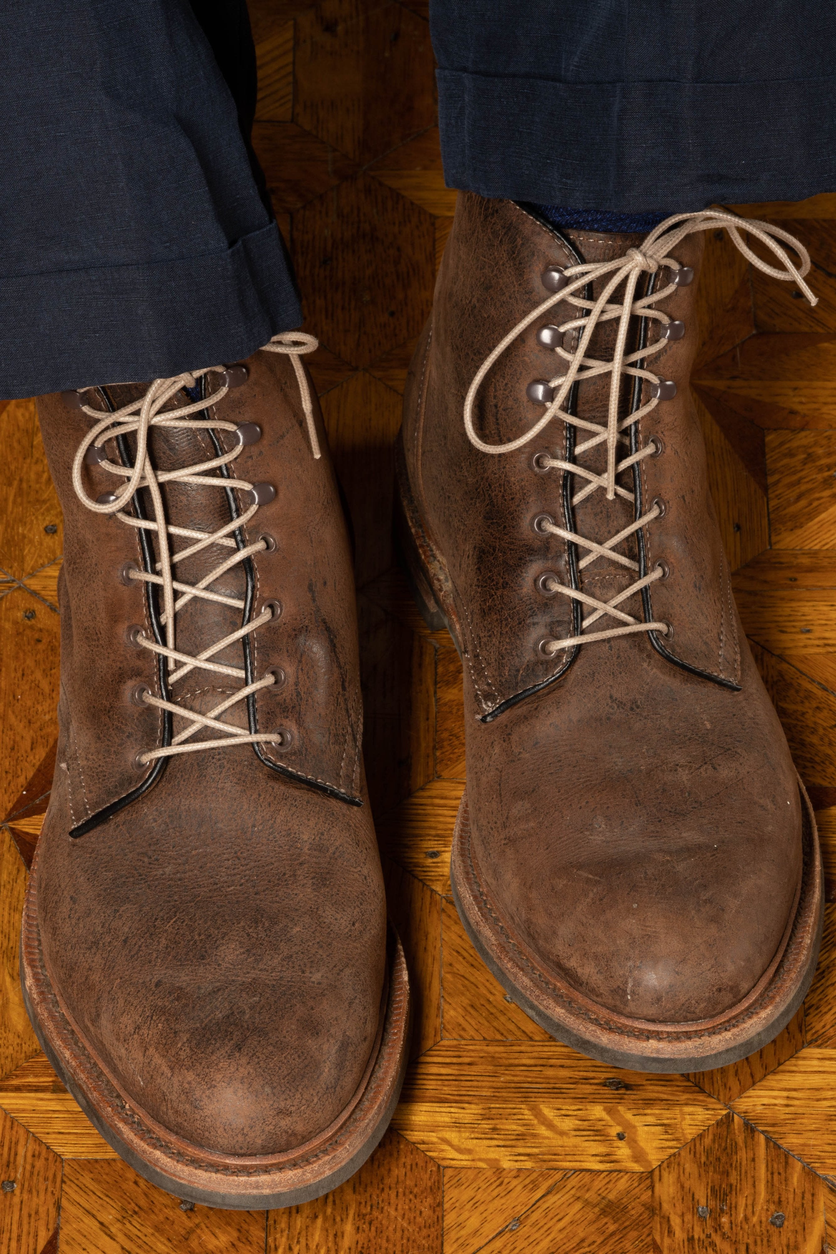 Sand Boot Laces Round Waxed Cotton - by Fort Belvedere – Gentleman's ...