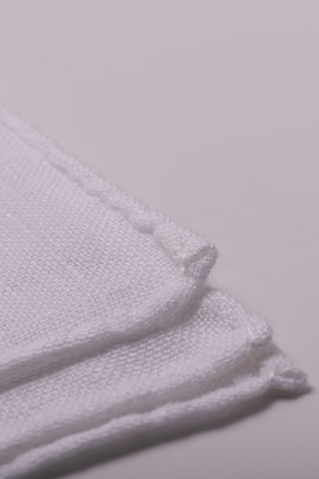 White Italian Linen Pocket Square – Gentleman's Gazette