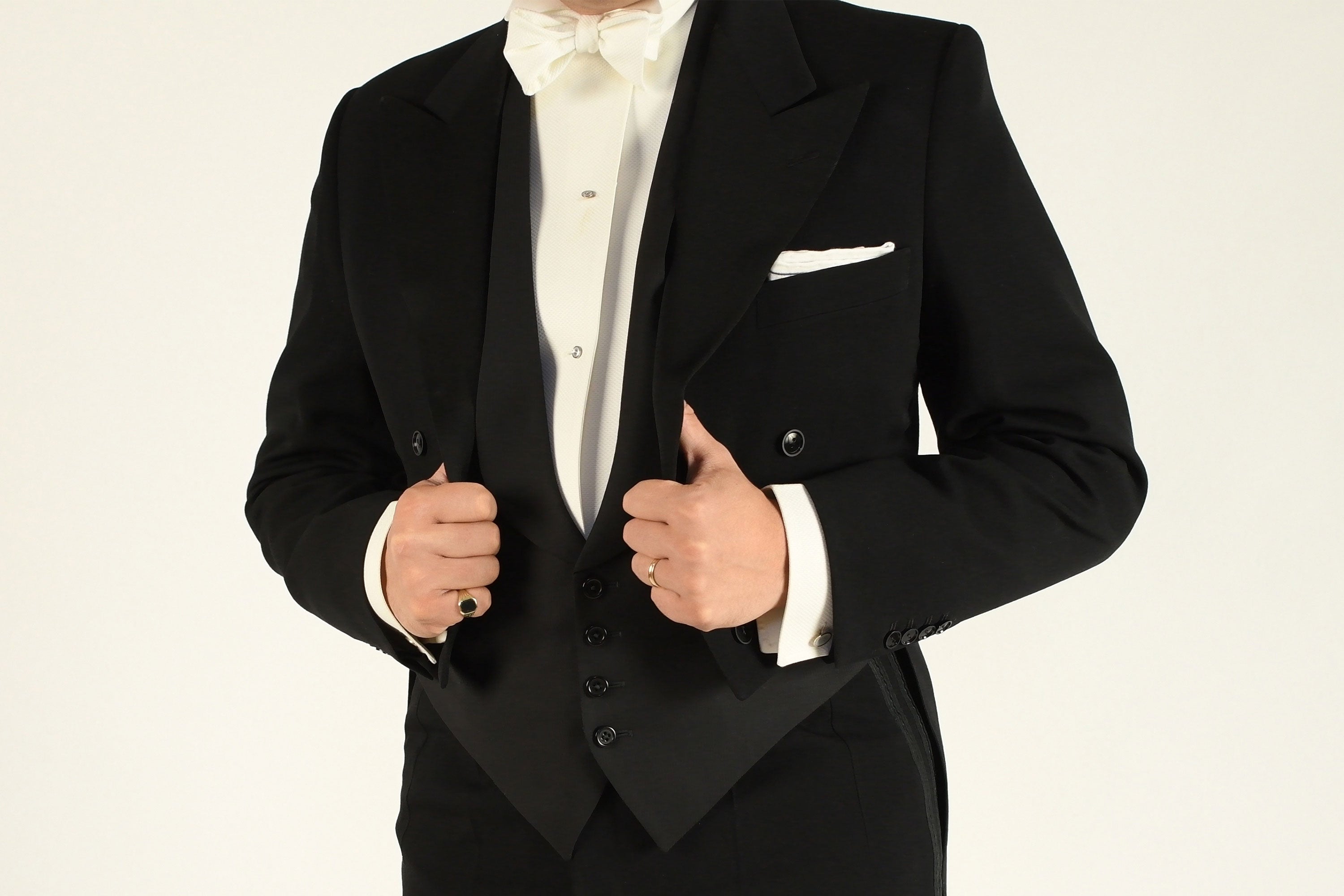 White Marcella Pique Single End Bow Tie - Fort Belvedere – Gentleman's ...